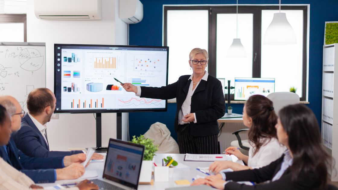 A Guide to Building Engaging Presentations with Charts
